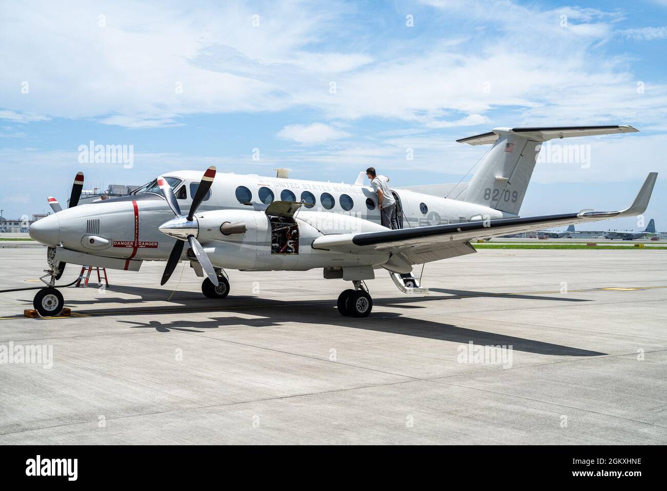 C 12w hi-res stock photography and images - Alamy