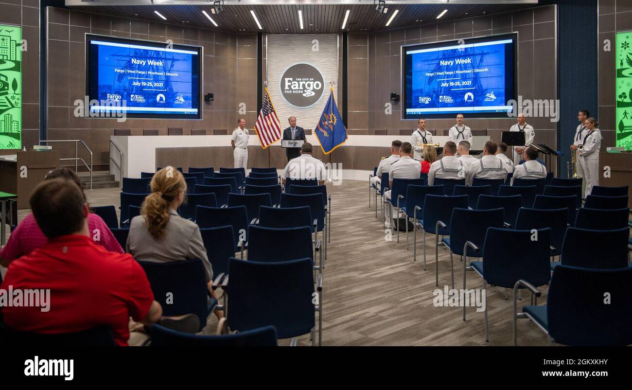 Mayor tim mahoney hi-res stock photography and images - Alamy