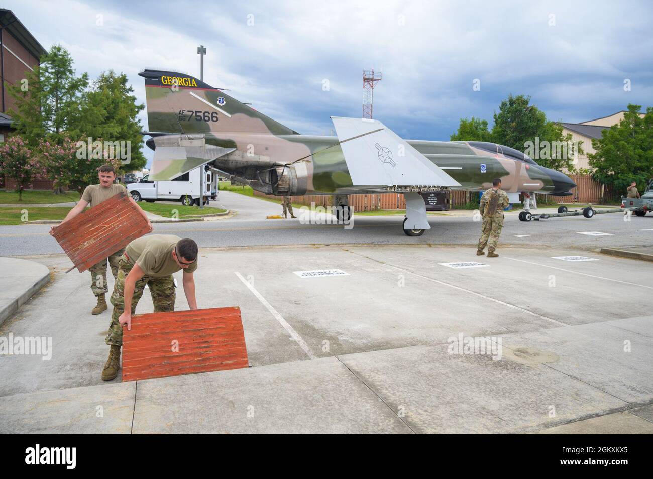 U.S. Air Force Staff Sgt. Brandon Colwell, front, an aero repair (AR ...