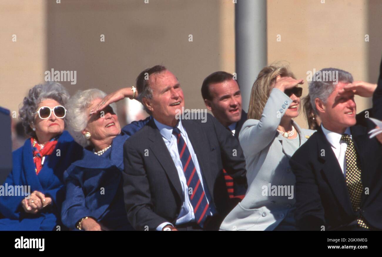 Novembr hi-res stock photography and images - Alamy