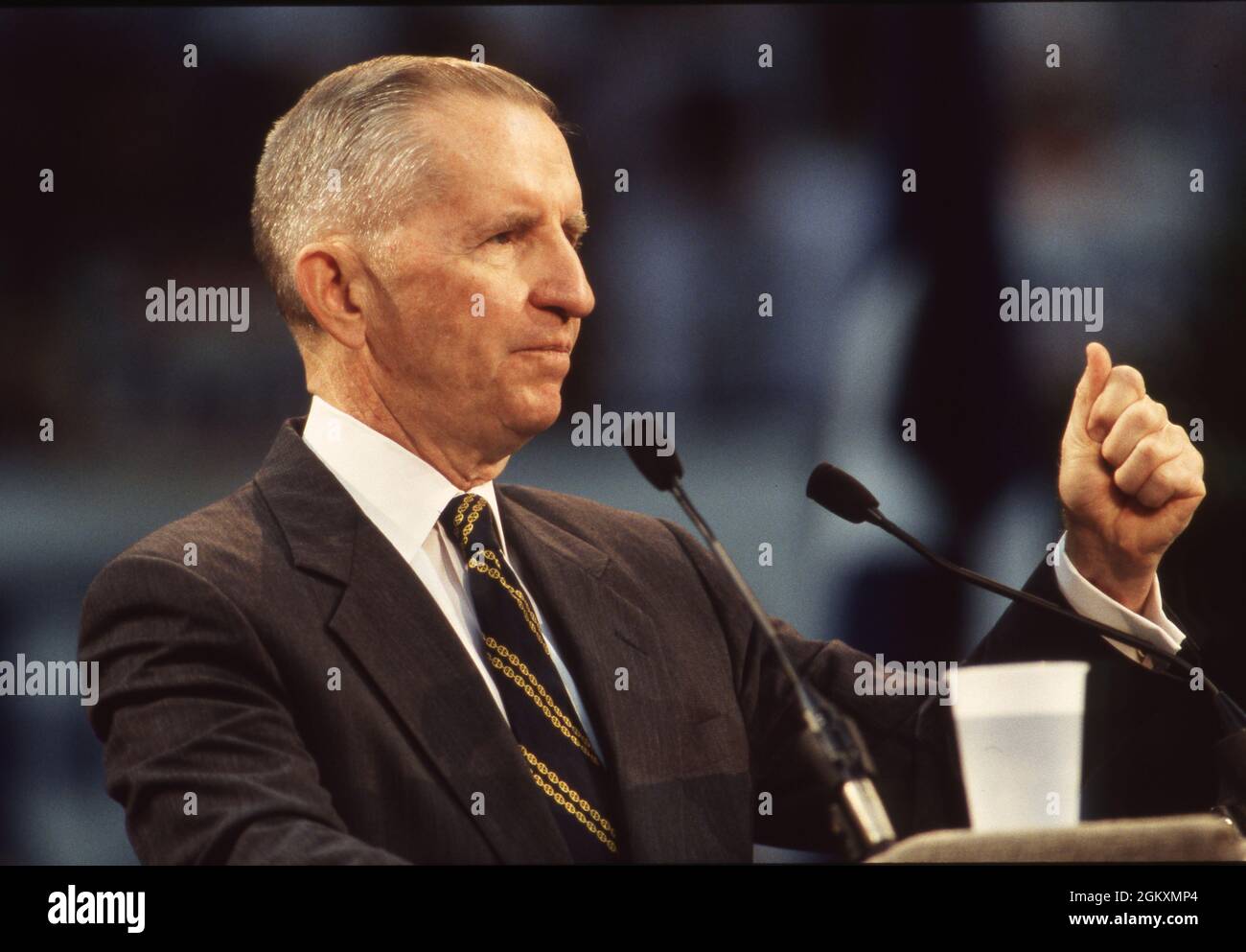©1992 Texan H. ROSS PEROT presidential campaign in Dallas, Texas at the ...