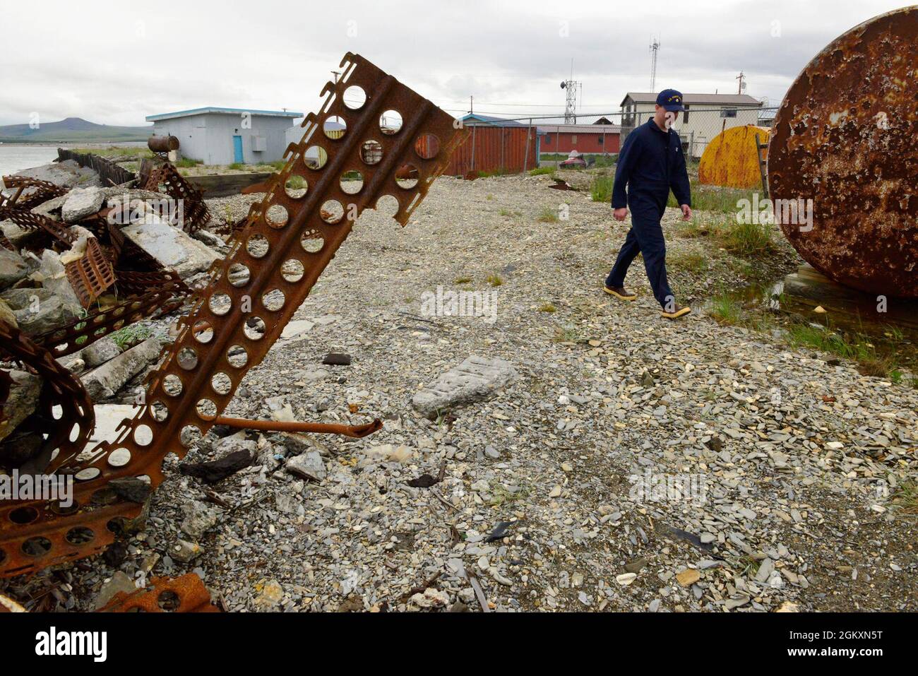 Petty Officer 2nd Class Craig Bennett, a marine science technician with ...