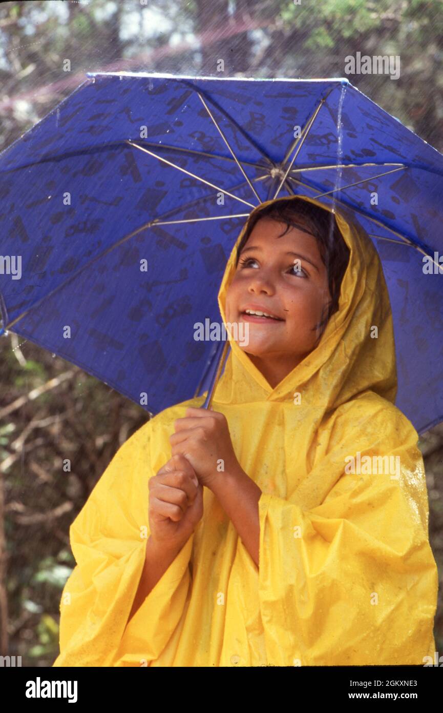 4th grade girl hi-res stock photography and images - Alamy