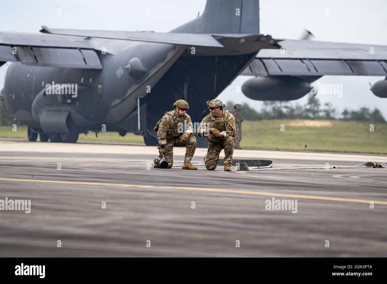 Two Air Force Special Operations Command Airmen demonstrate the ...