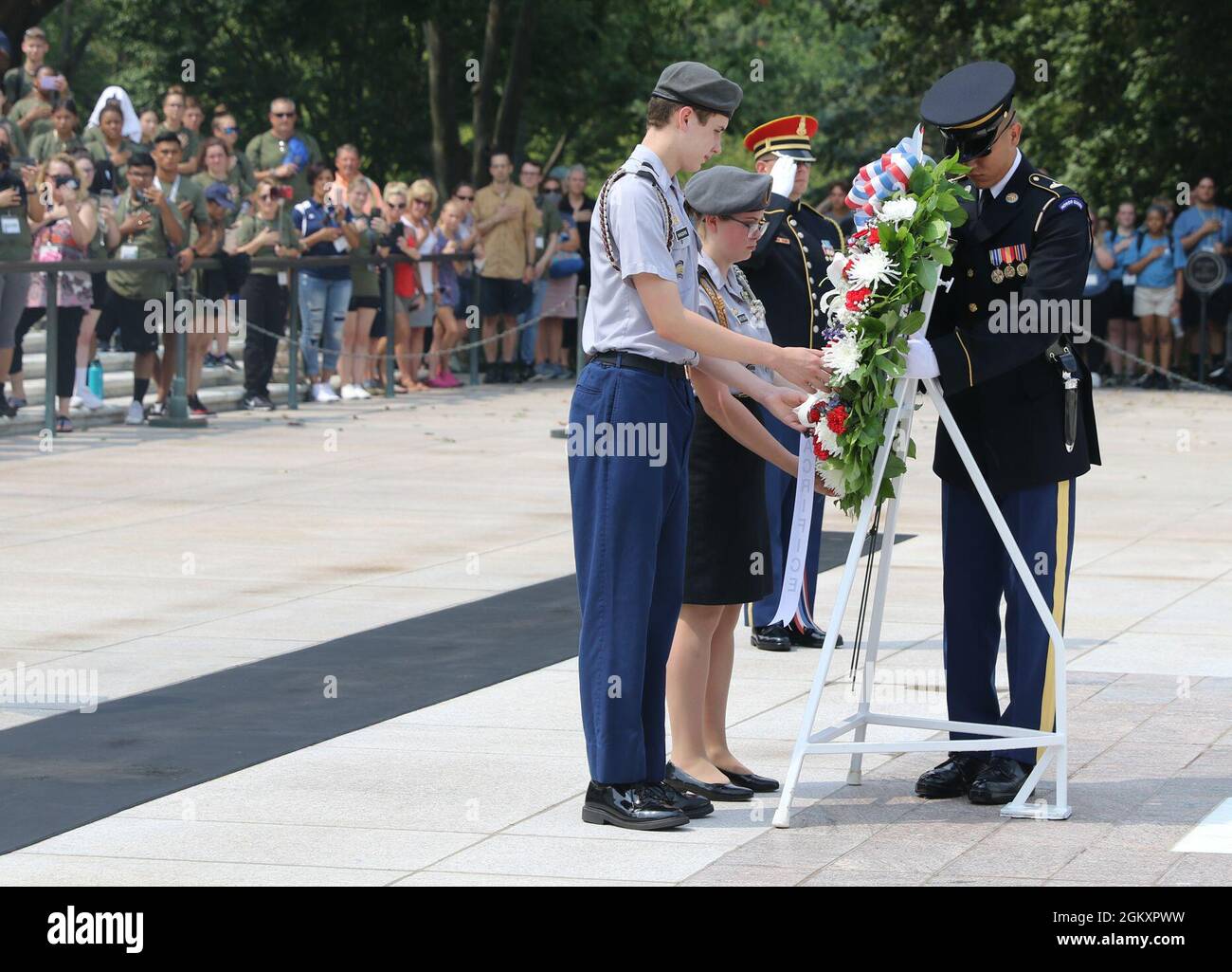 JROTC Cadets take part in a wreath laying ceremony at the Tomb of the ...