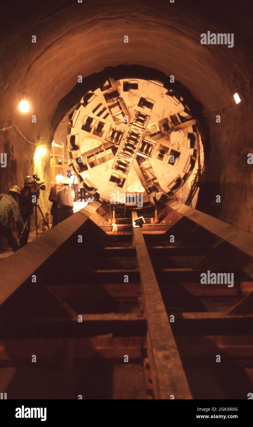 ©1993 SCIENCE: Tunnel boring machine 300-feet underground 24 foot in ...