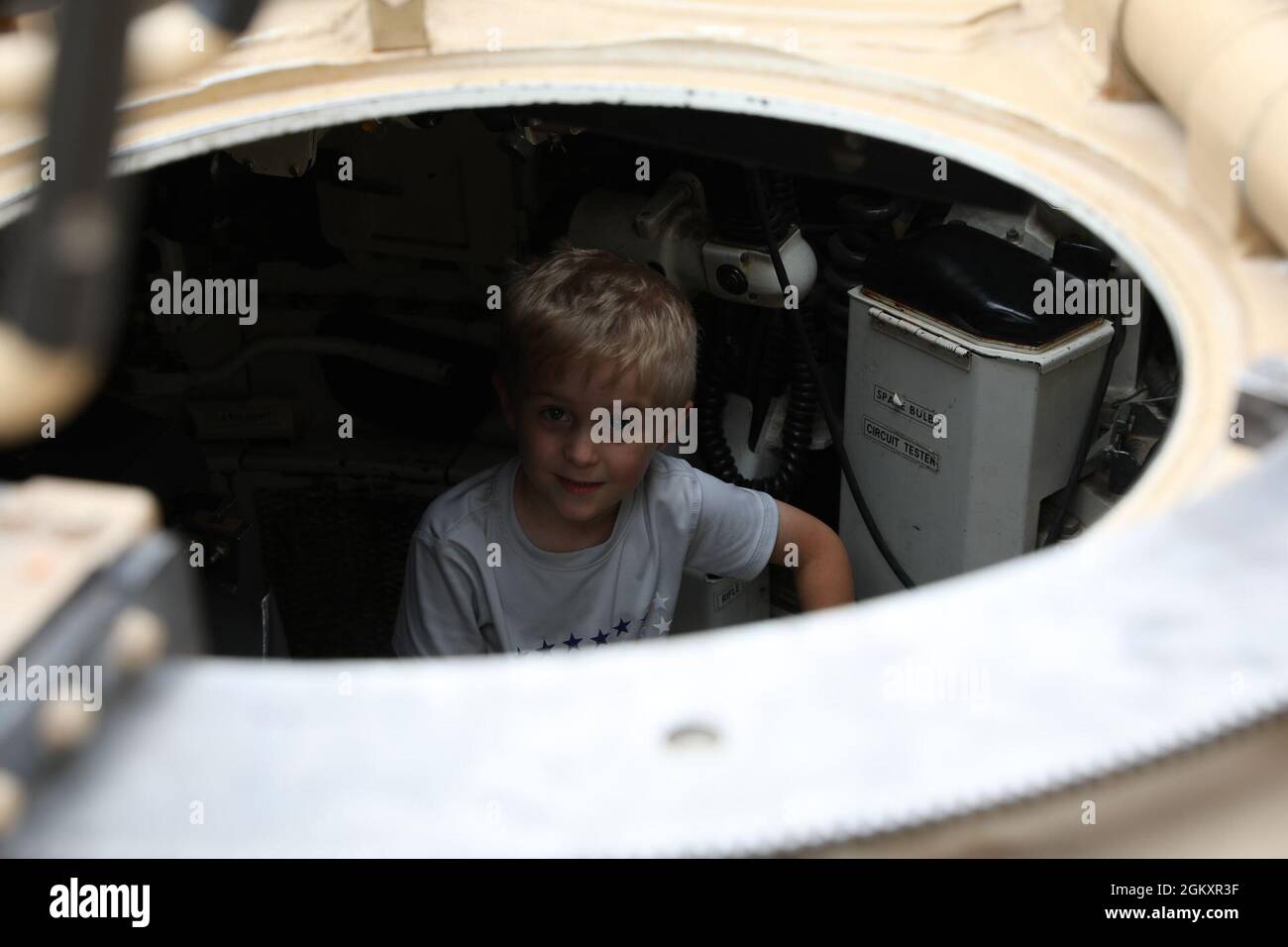 Soldiers in the 2nd Combined Arms Battalion 136th Infantry Regiment ...