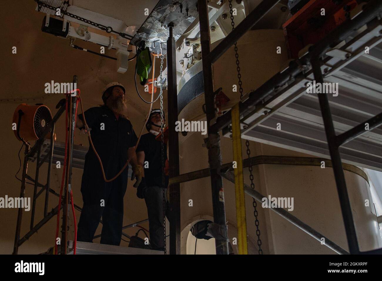 Radar Operations maintenance workers from the Oklahoma-based Radar ...