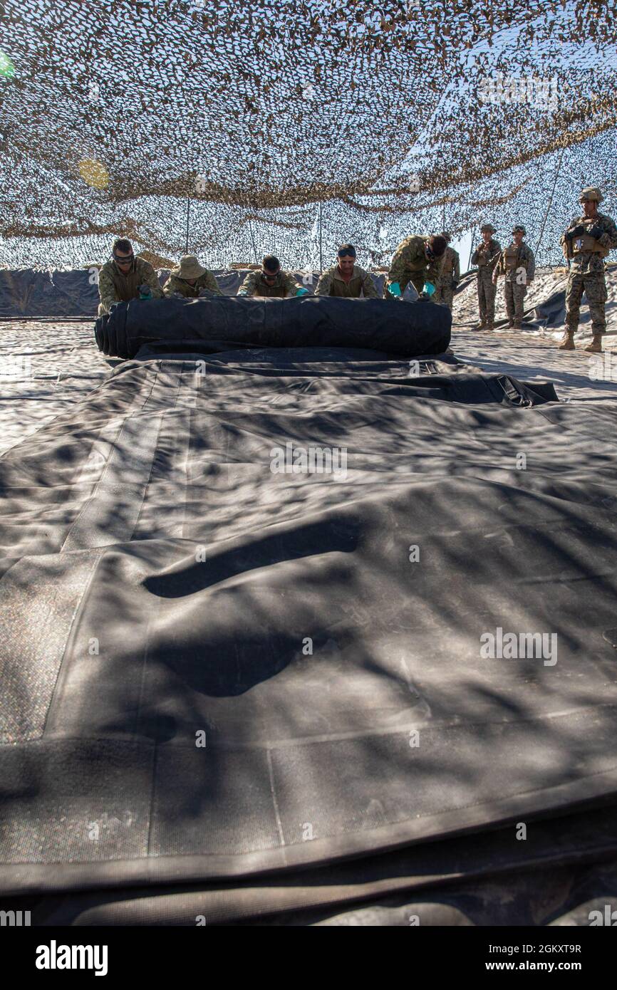 Australian Army petroleum operators with 10th Force Support Battalion ...