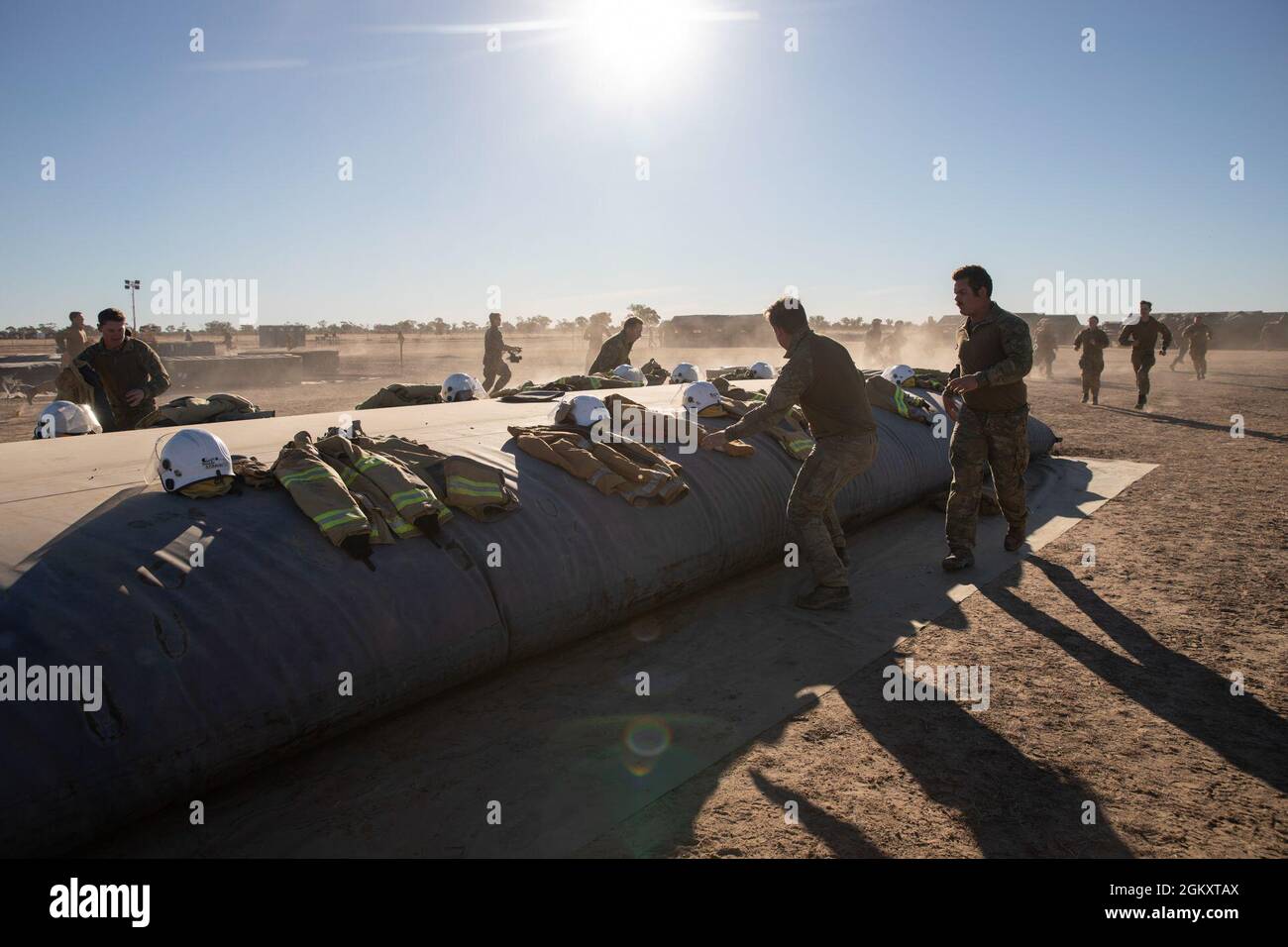 Australian Army petroleum operators with the 10th Force Support ...
