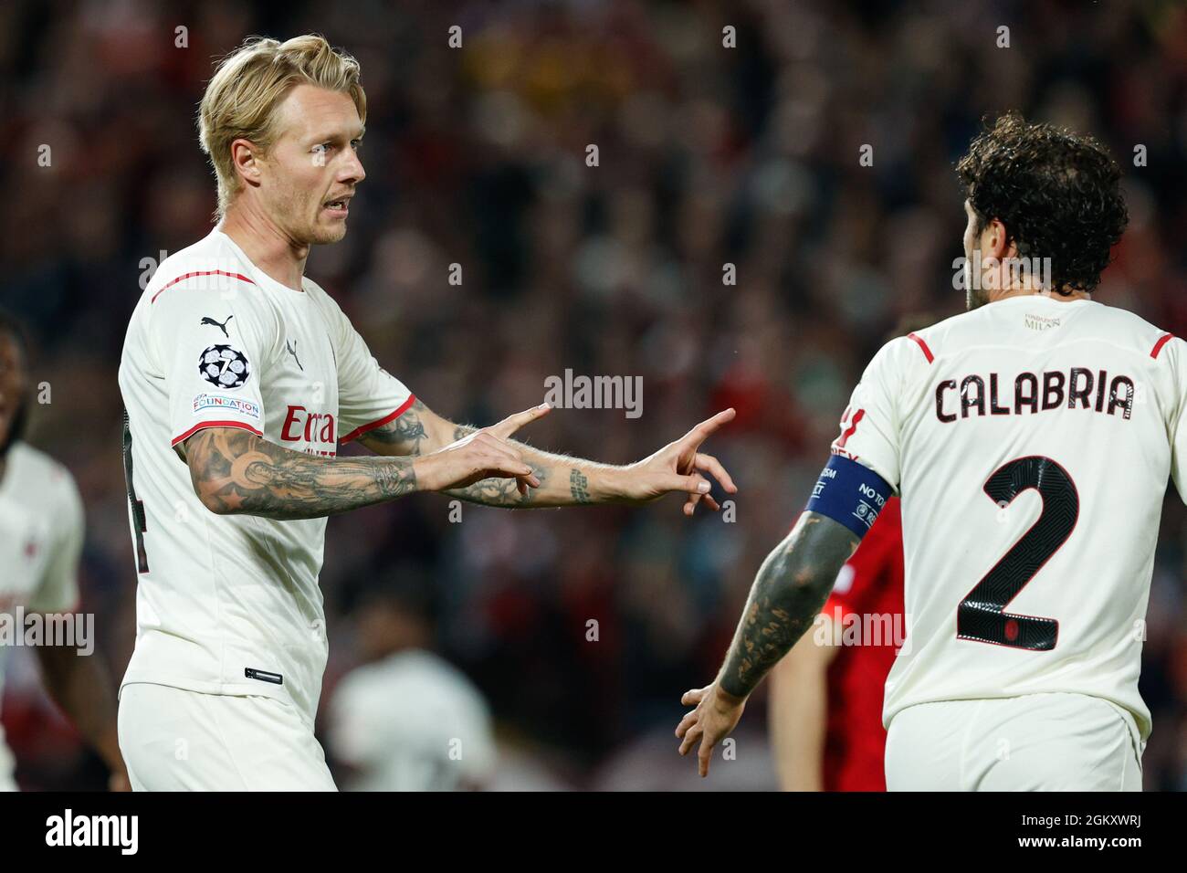 Conti group hi-res stock photography and images - Alamy