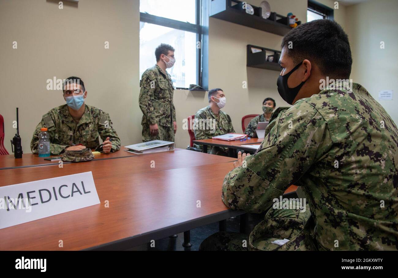 Naval hospital yokosuka hi-res stock photography and images - Alamy
