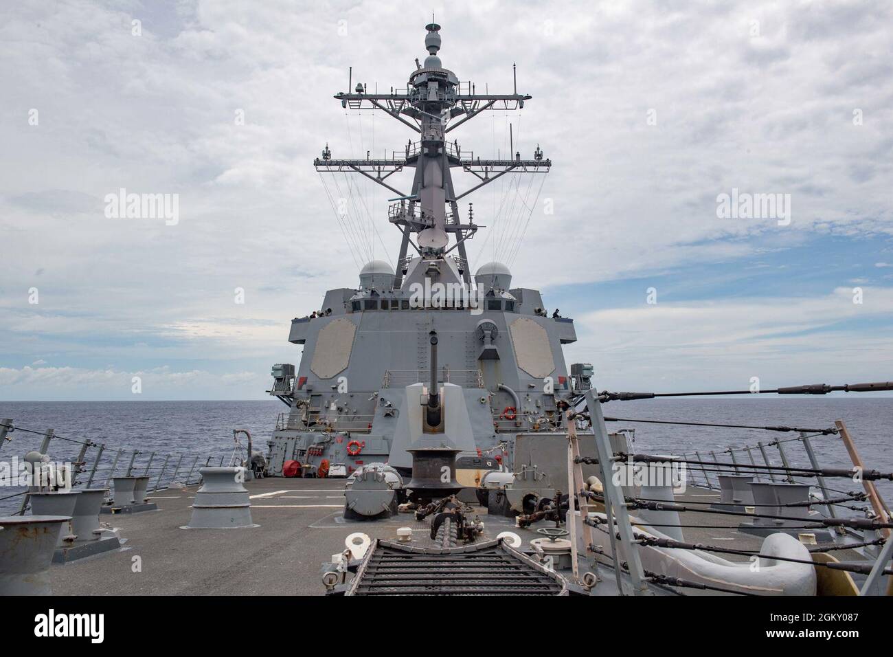 SOUTH CHINA SEA (July 22, 2021) Arleigh Burke-class guided-missile ...