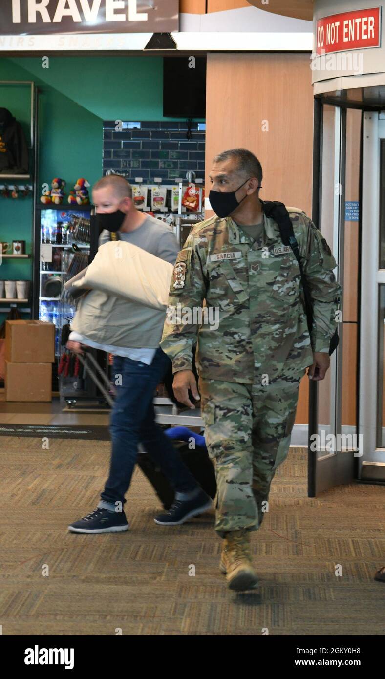 U.S. Air Force Tech. Sgt. Manny Garcia and Staff Sgt. Andrew Bowman ...