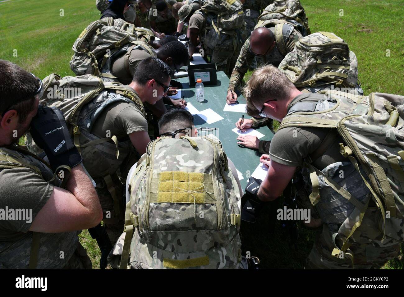 5th combat communications group hi-res stock photography and images - Alamy