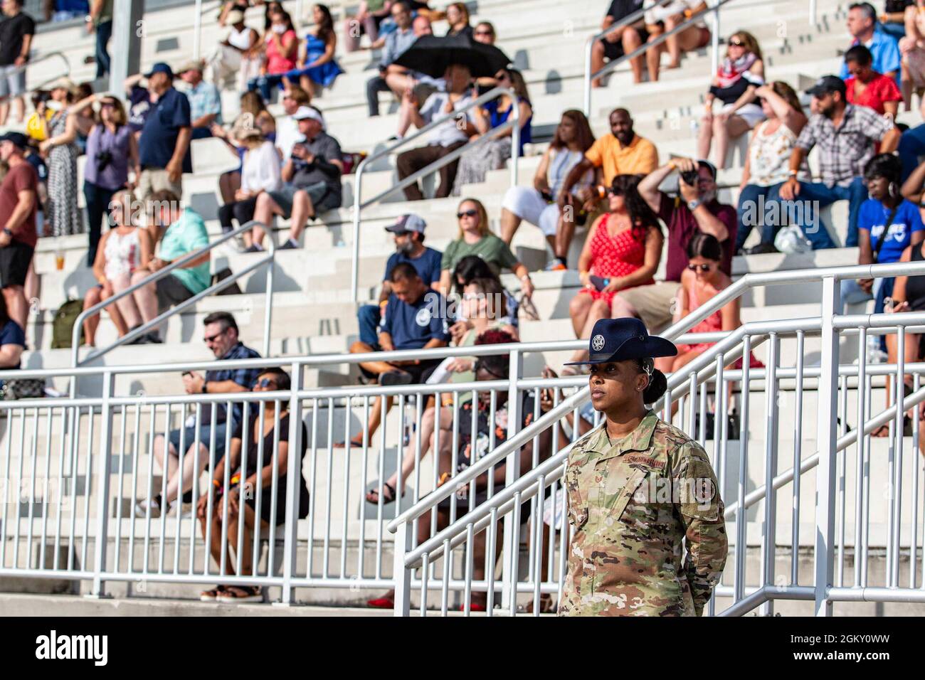 Graduation ceremonies in july hi-res stock photography and images - Alamy