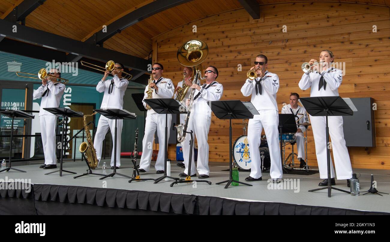 Fargo north dakota broadway hi-res stock photography and images - Alamy