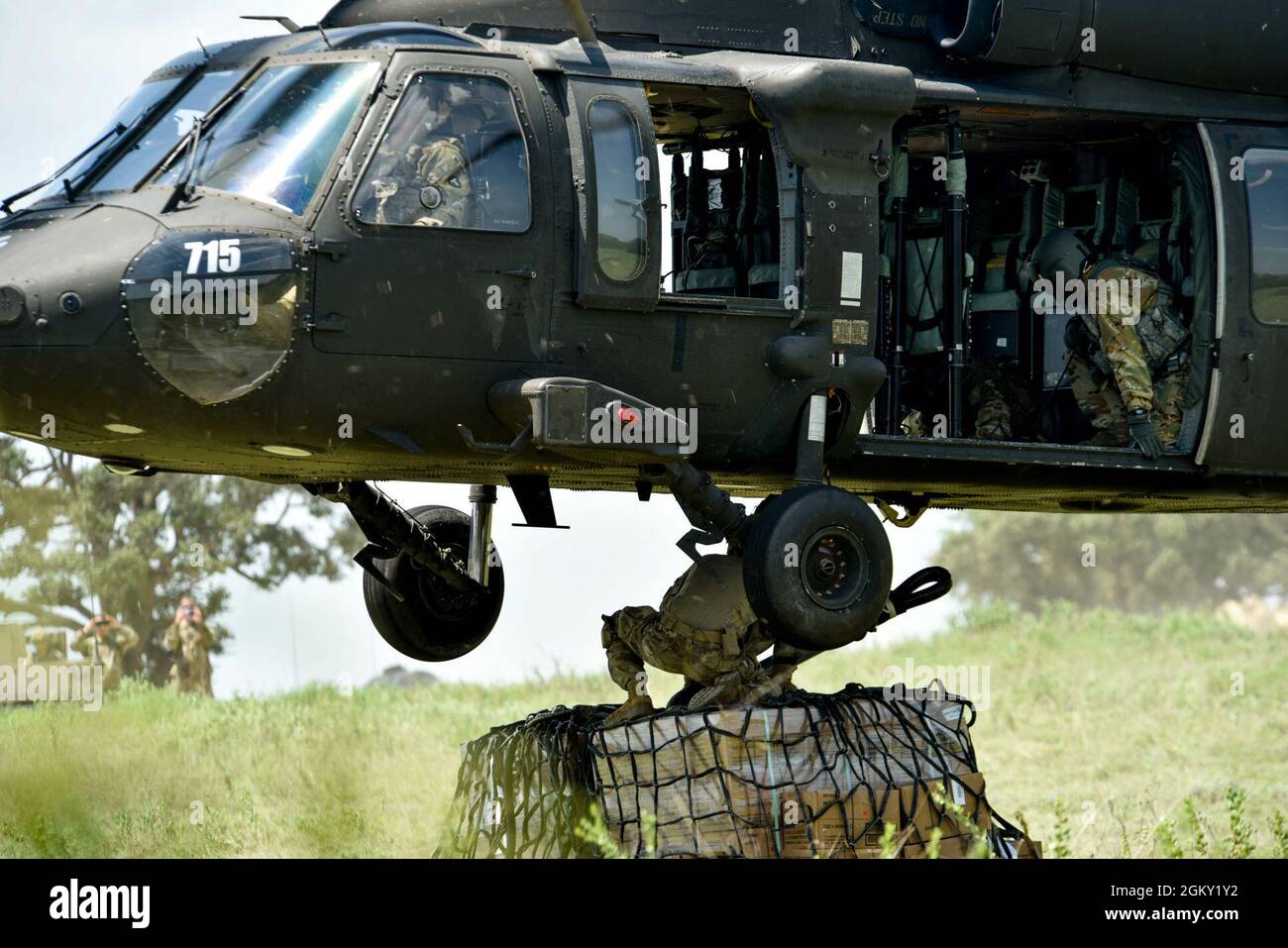 Soldiers assigned to the 278th Armored Cavalry Regiment's Support ...