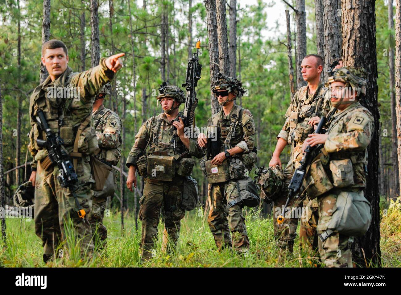 39th infantry brigade combat team hi-res stock photography and images ...