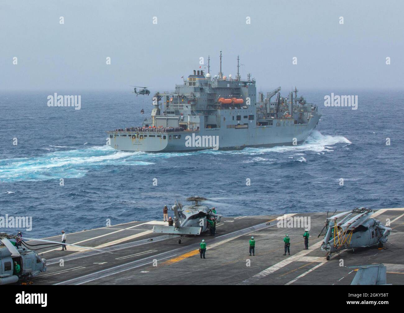 Uss cesar chavez hi-res stock photography and images - Alamy