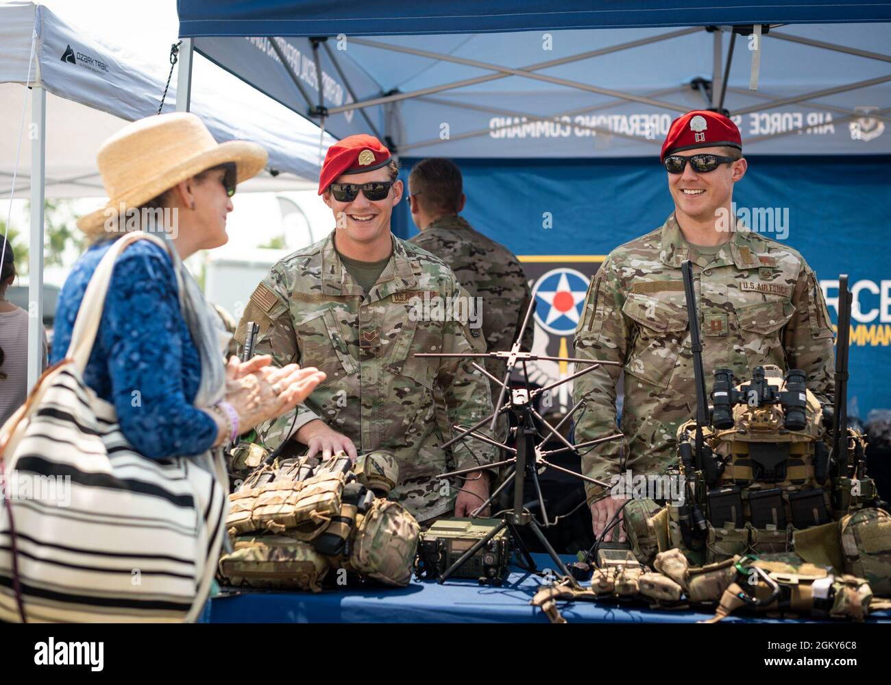 U.S. Special Tactics Airmen with Air Force Special Operations Command ...