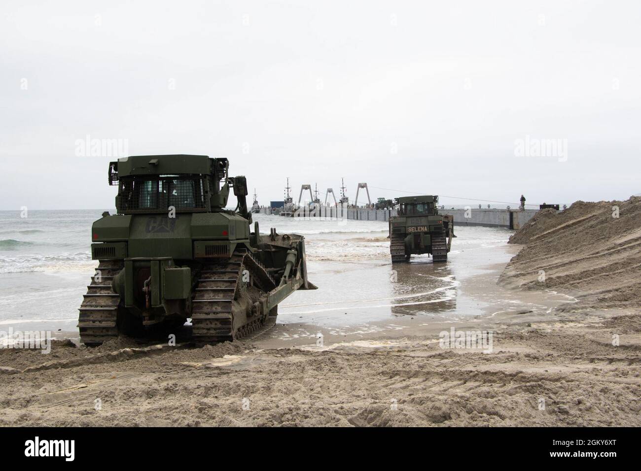 210726-N-DK042-1010 NAVAL AMPHIBIOUS BASE CORONADO, Calif. (Jul. 26 ...