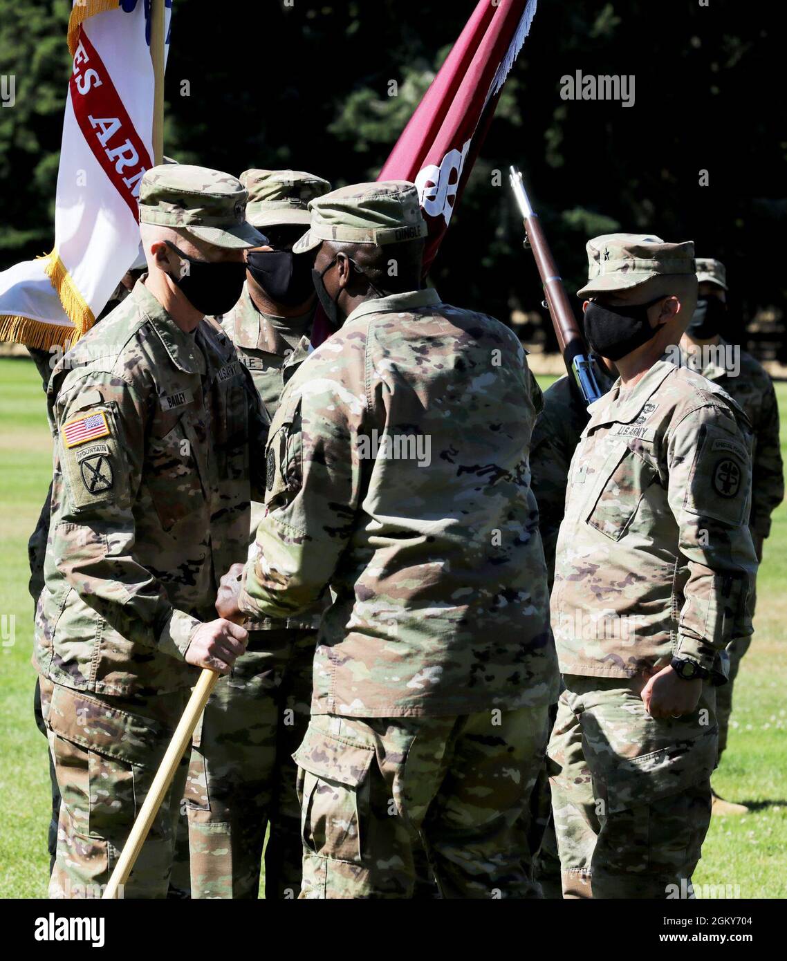 Lt. Gen. R. Scott Dingle, center, the Army Surgeon General and ...