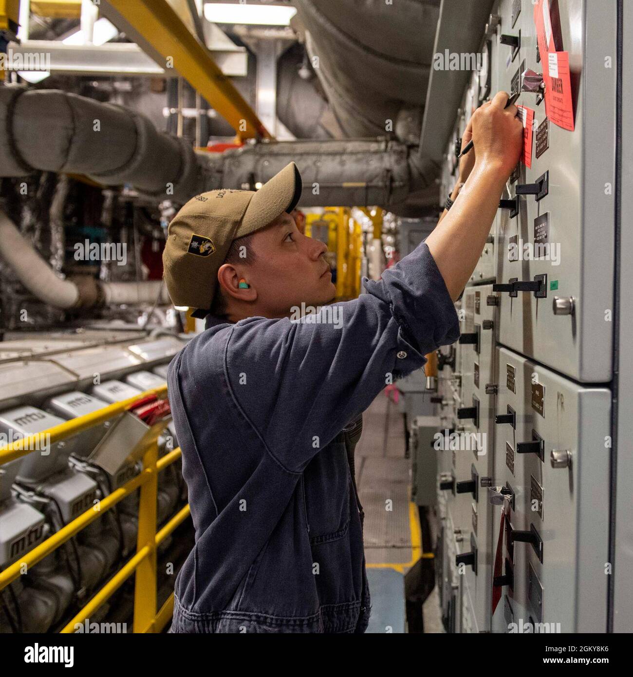 210727-N-WU807-1010 APRA HARBOR, Guam (July 27, 2021) Engineman 2nd ...