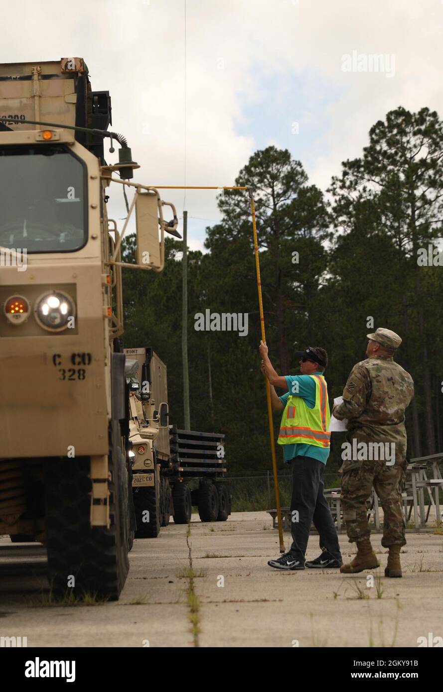 A Soldier with Charlie Company, 87th Division Sustainment Support ...