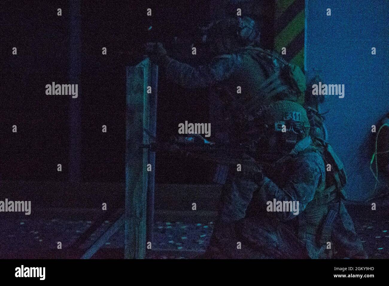 U.S. Marines with Force Reconnaissance Platoon, 31st Marine ...