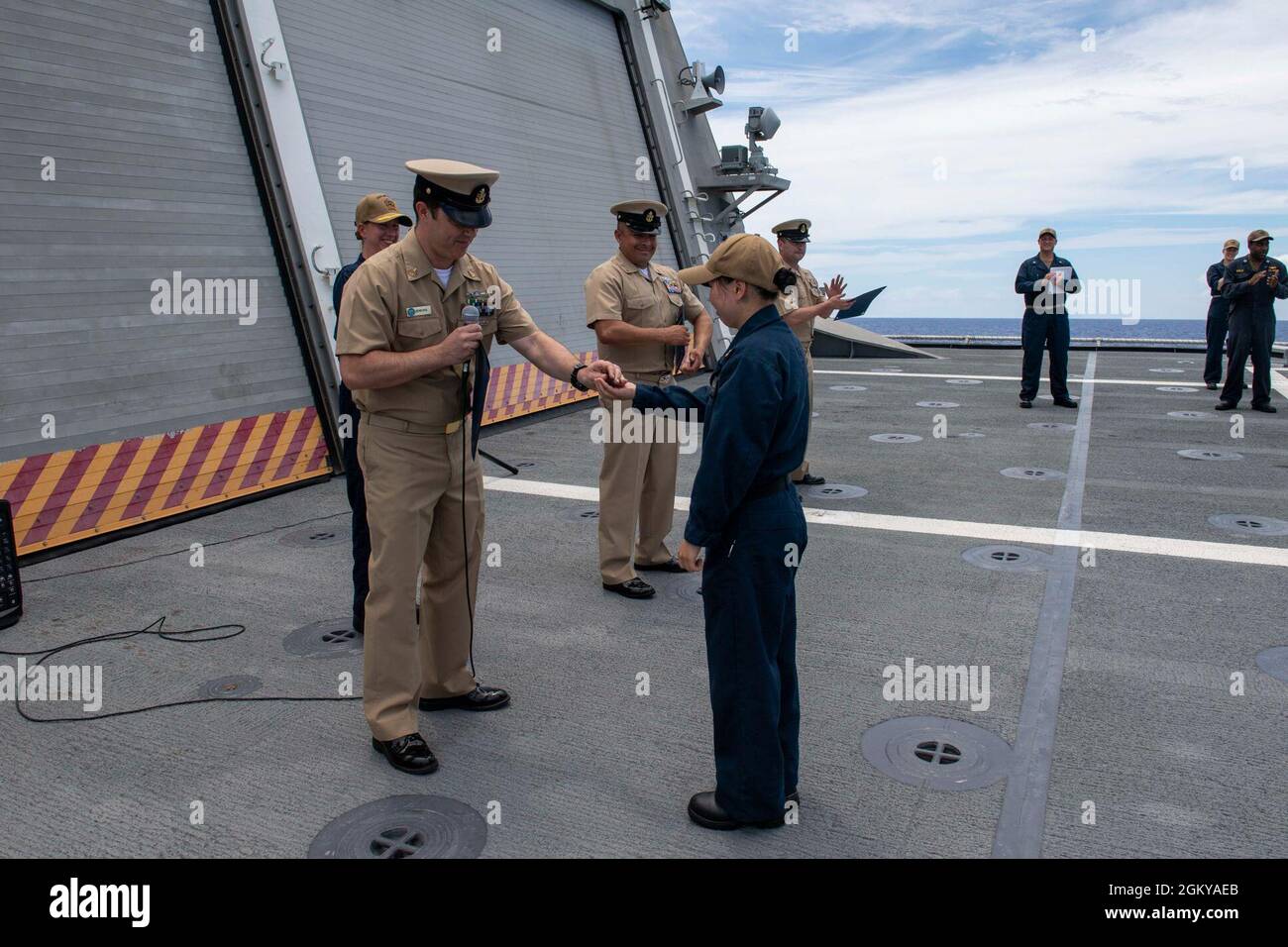 210727-N-QR052-1178 PACIFIC OCEAN (Jul. 27, 2021) Senior Chief ...