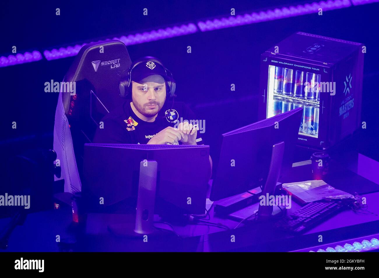 Valorant hi-res stock photography and images - Alamy