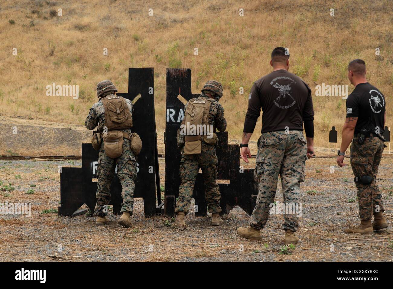 Raid Leaders Course instructors teach U.S. Marines with 1st Battalion ...