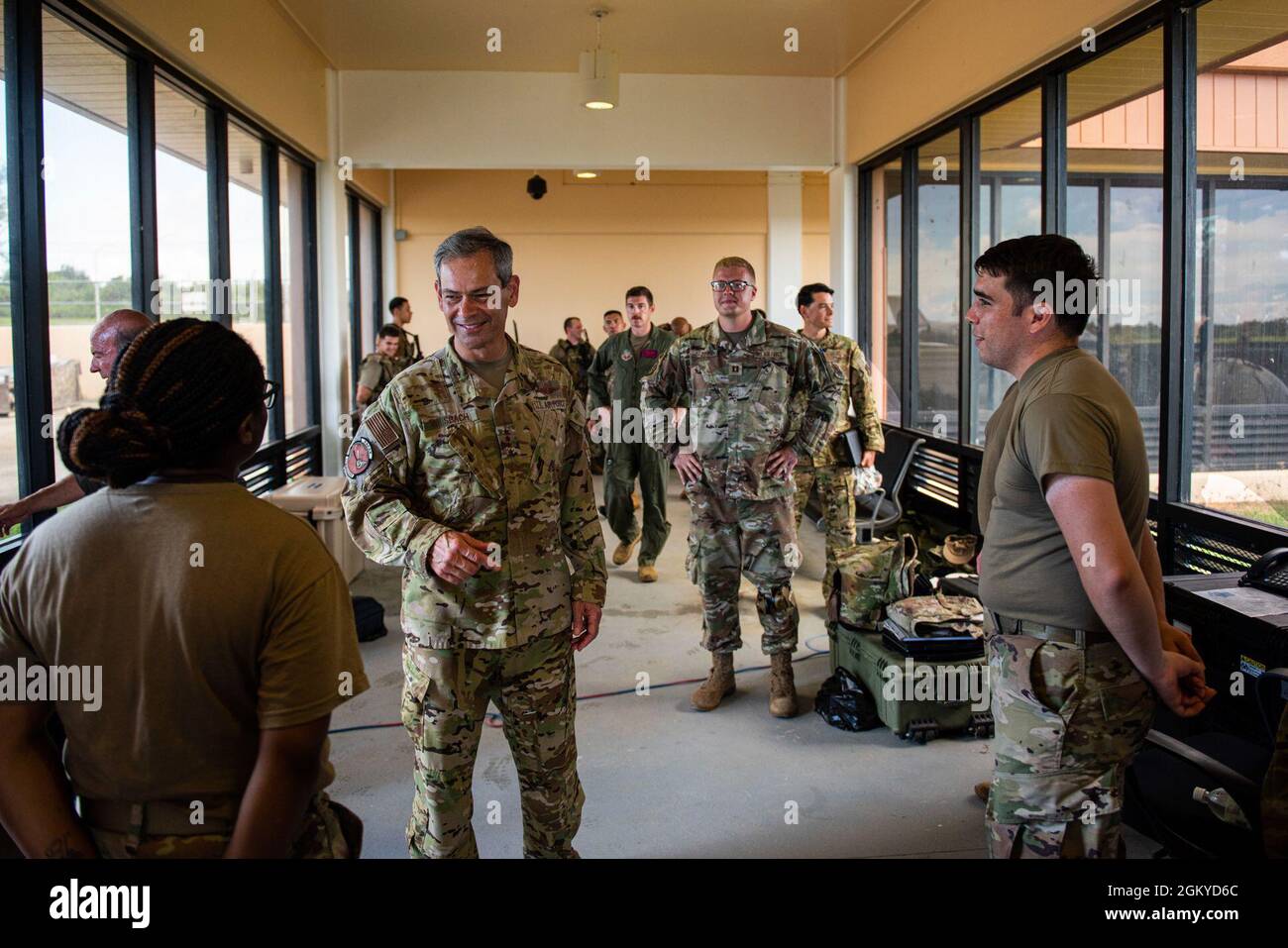 U.S. Air Force Gen. Ken Wilsbach, Pacific Air Forces commander, meets ...