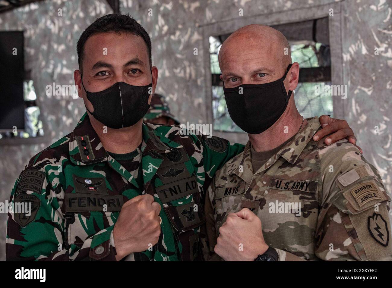 Col. Neal Mayo, commander of Task Force Warrior, meets with a Tentara ...