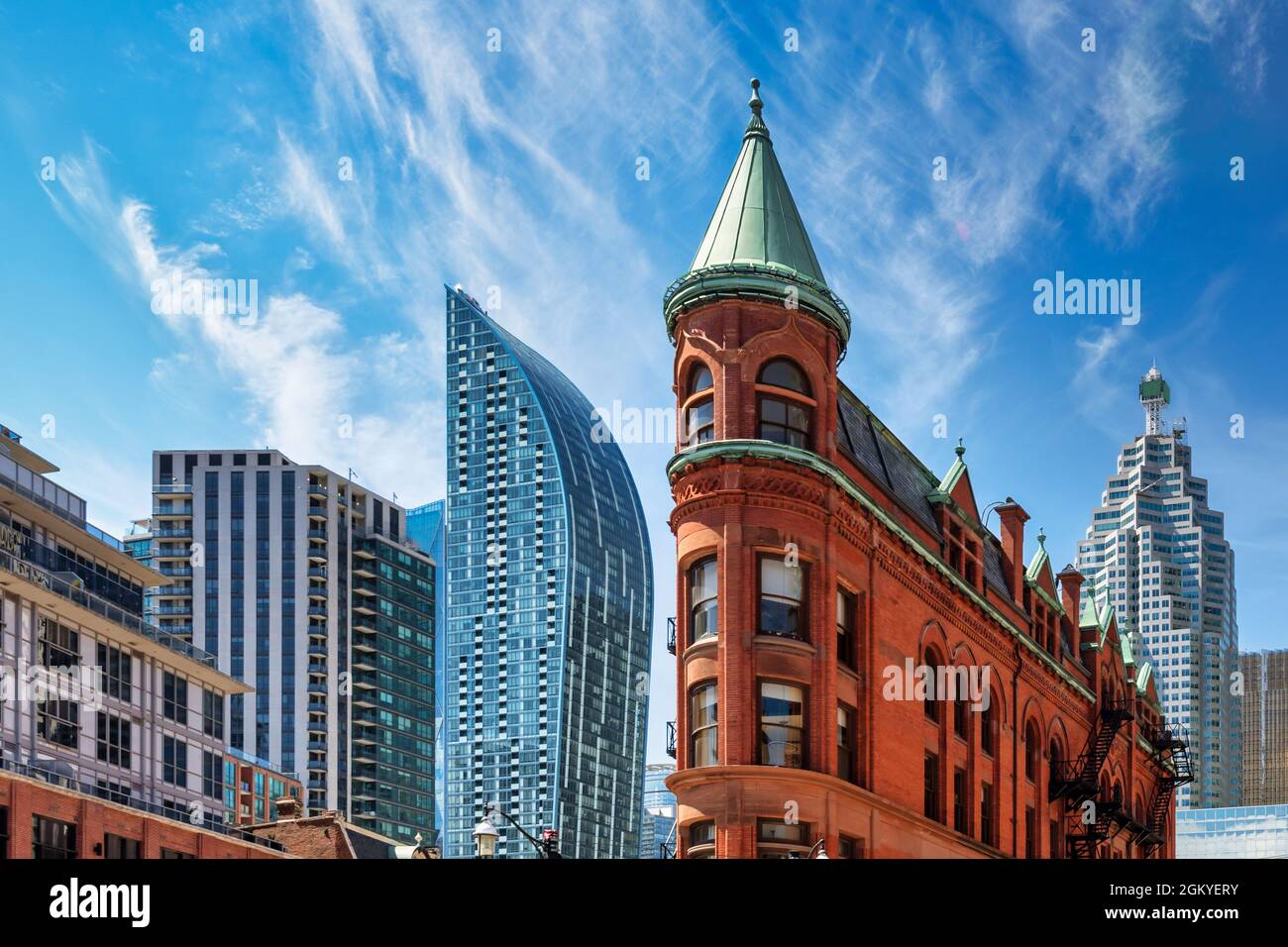 The L Tower curved architecture in Toronto downtown, Canada Stock Photo ...