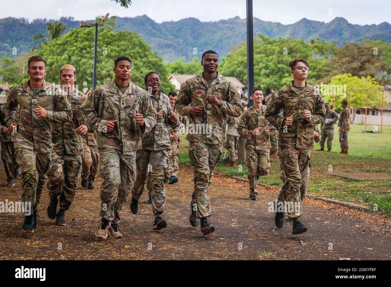 SCHOFIELD BARRACKS, Hawaii - Soldiers from 25th Infantry Division ...