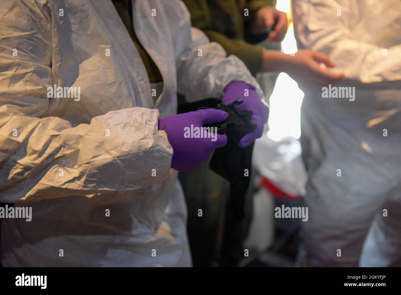 U.S. Air Force Senior Airman Sarah Amato, 86th Aeromedical Evacuation ...