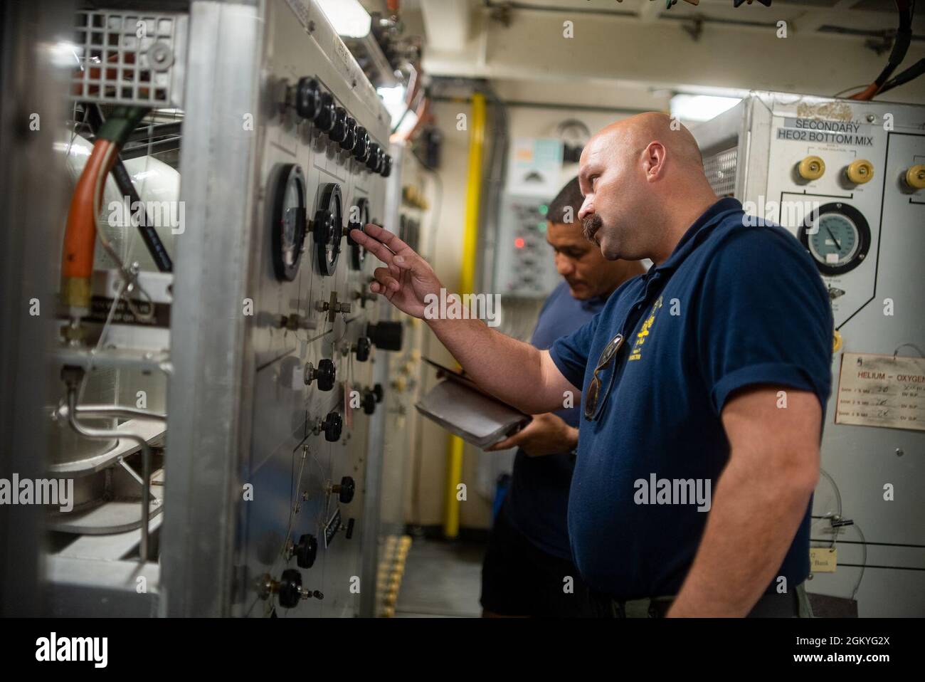 Diving system hi-res stock photography and images - Alamy