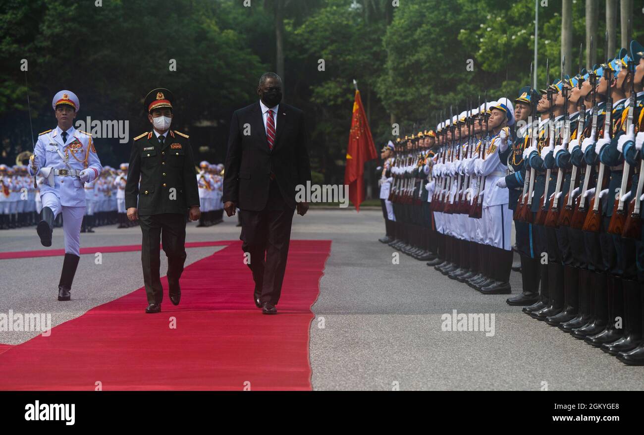 Secretary of Defense Lloyd J. Austin III and Vietnamese Defense ...