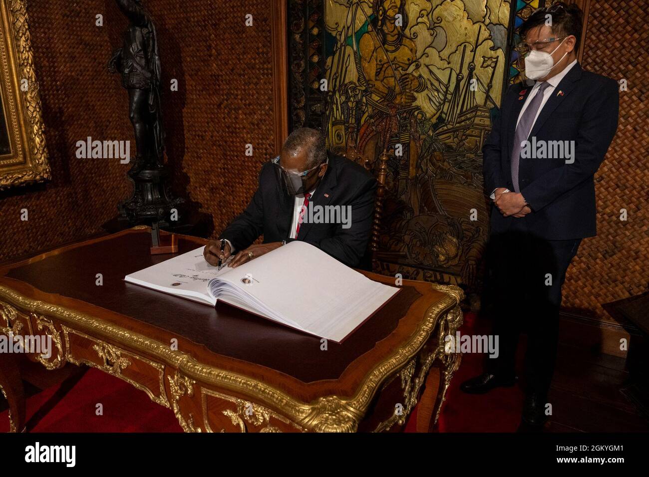 Rodrigo duterte president of the philippines hi-res stock photography ...