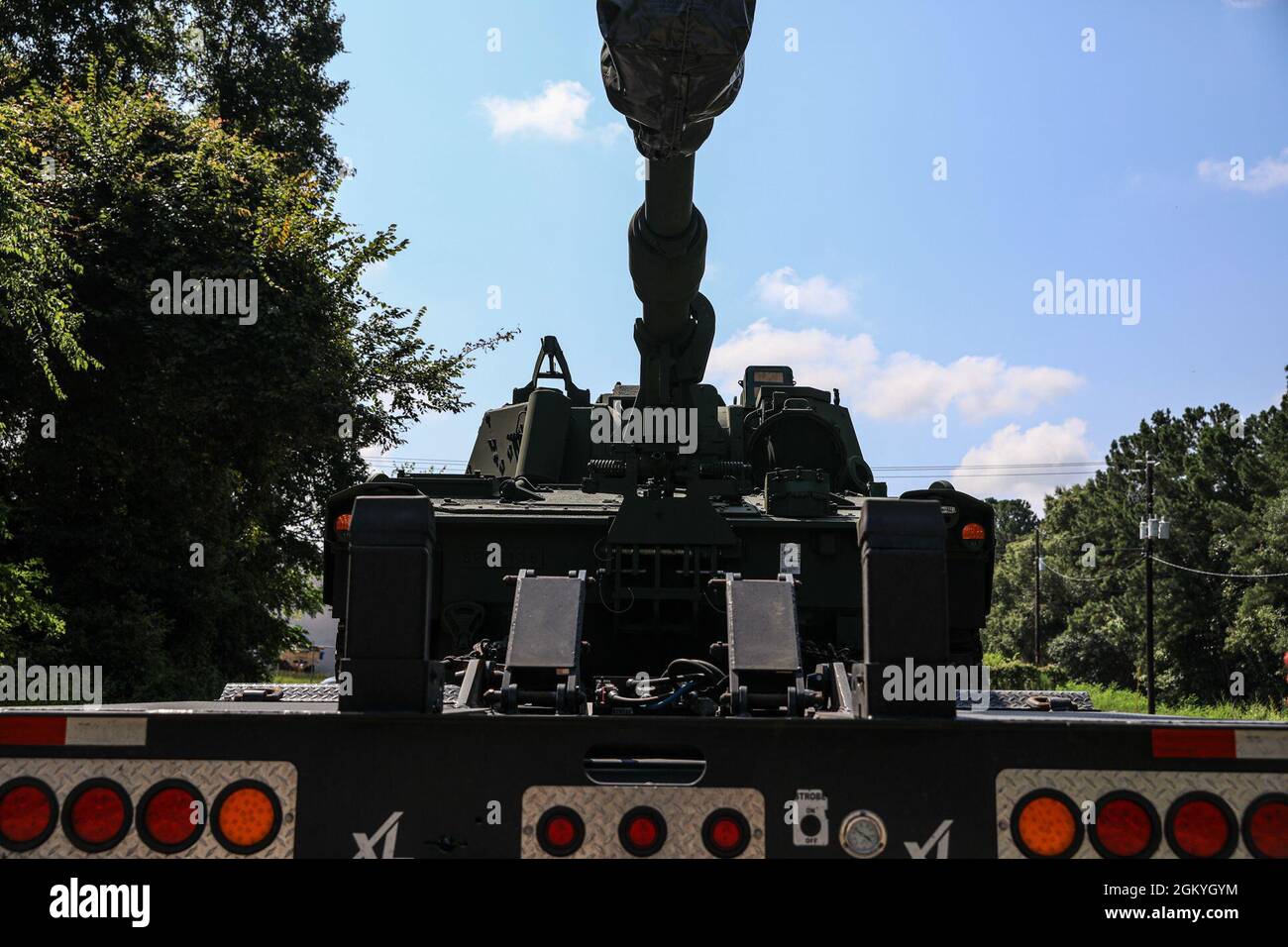 Soldiers assigned to 1st Battalion, 9th Field Artillery, 2nd Armored ...
