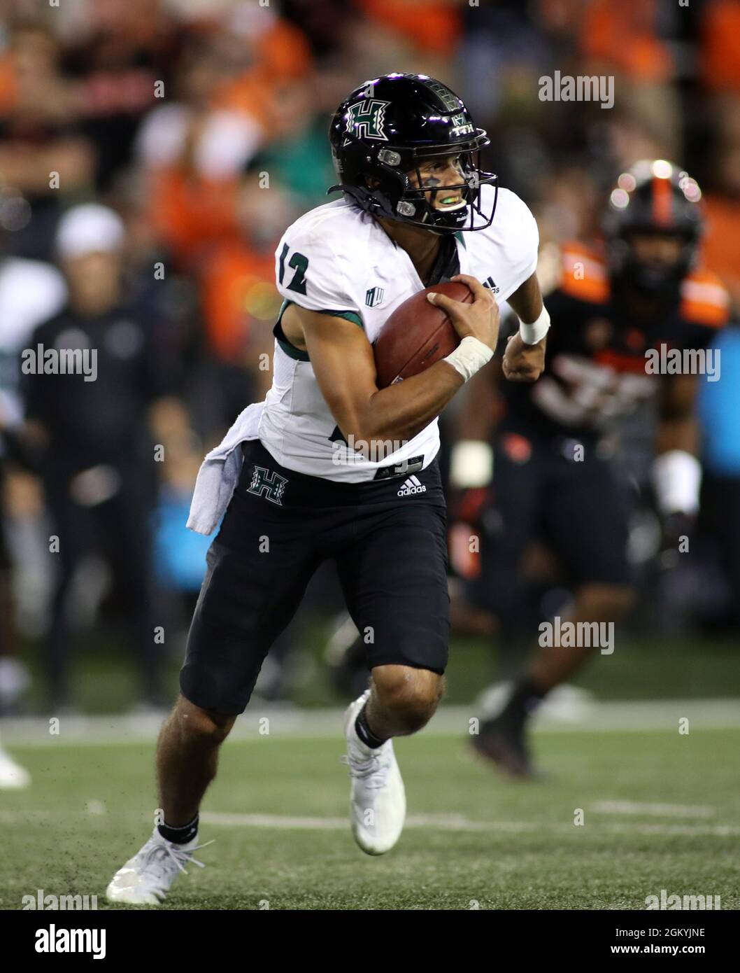 September 11, 2021 - Hawaii Rainbow Warriors quarterback Chevan ...