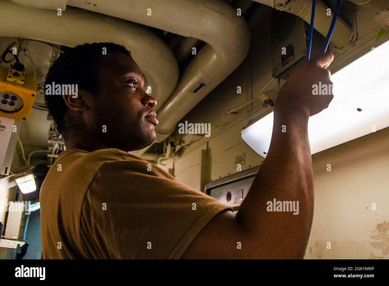 210730-N-BR419-1085 ARABIAN SEA (July 30, 2021) – Electrician’s Mate ...