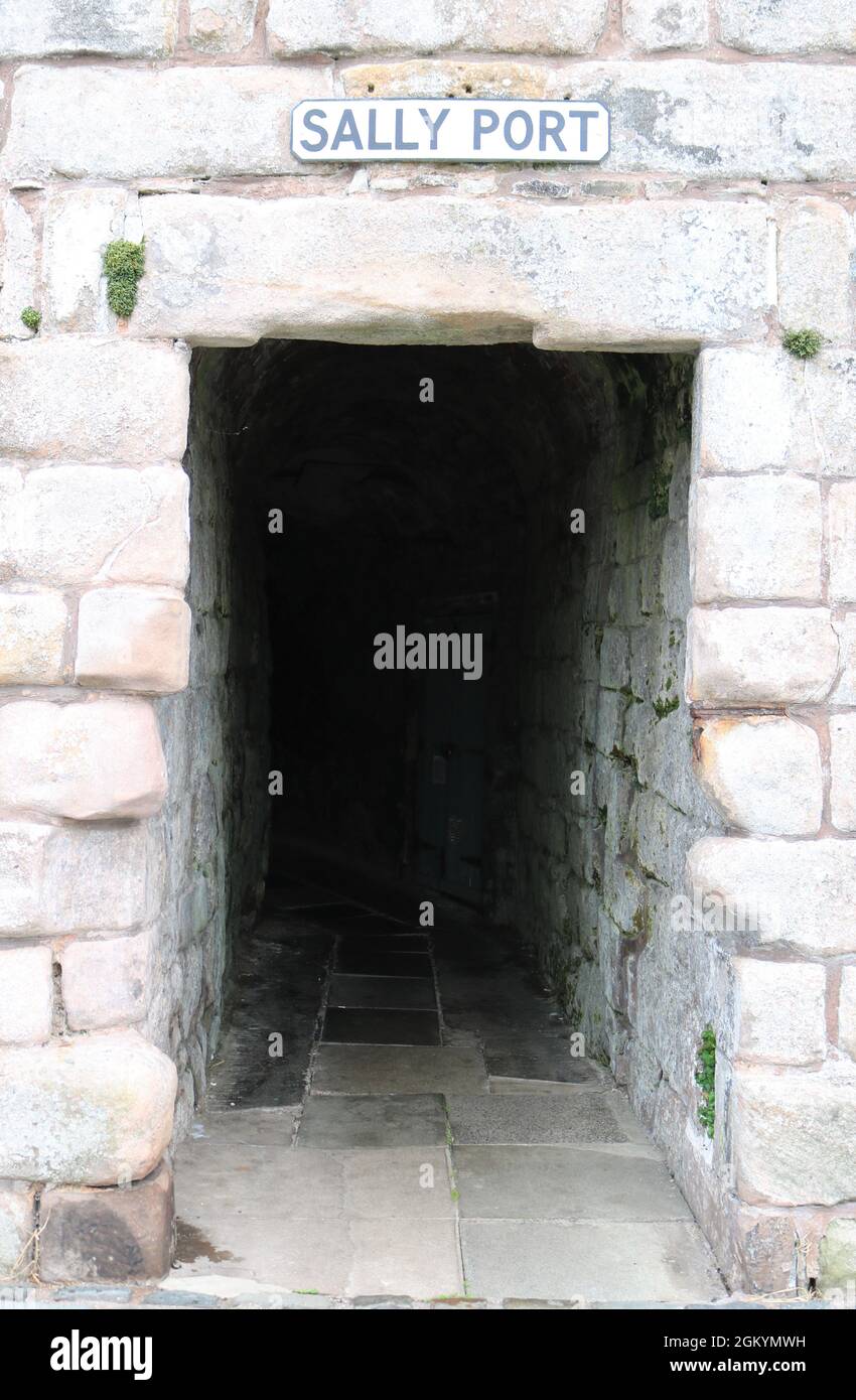 Sally port hi-res stock photography and images - Alamy