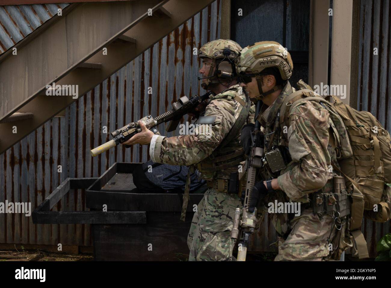 SANTA RITA, Guam – U.S. Army Green Berets assigned to 1st Battalion ...