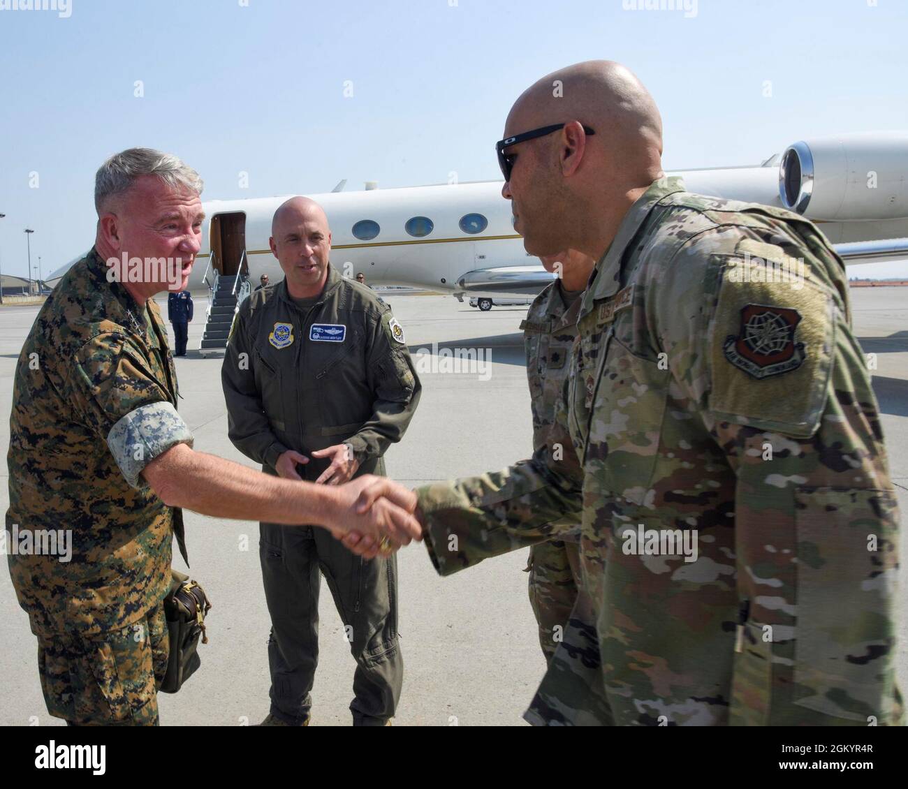 Sere survival school hi-res stock photography and images - Alamy
