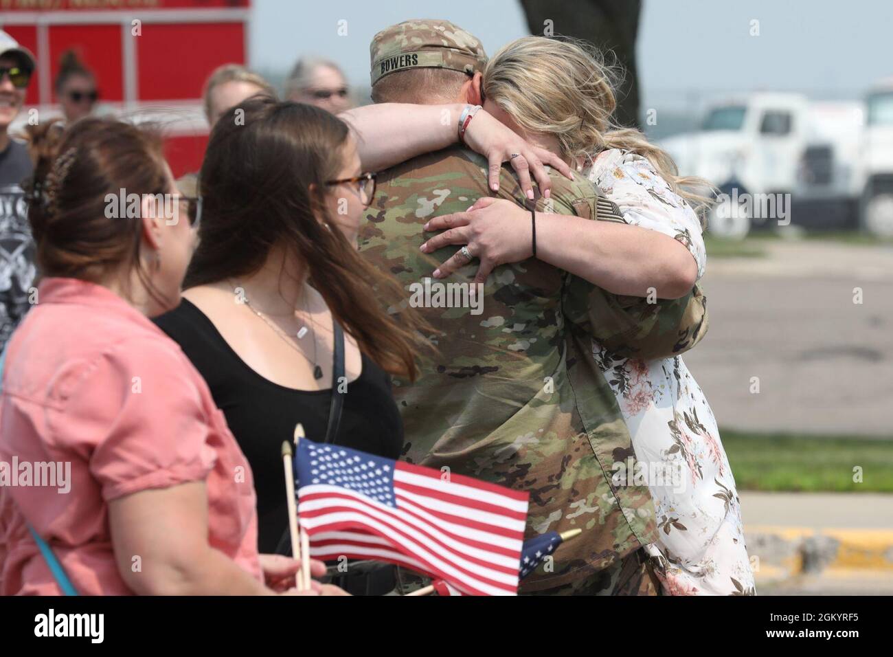 65 soldiers from the Minnesota National Guard's C Battery, 1st ...