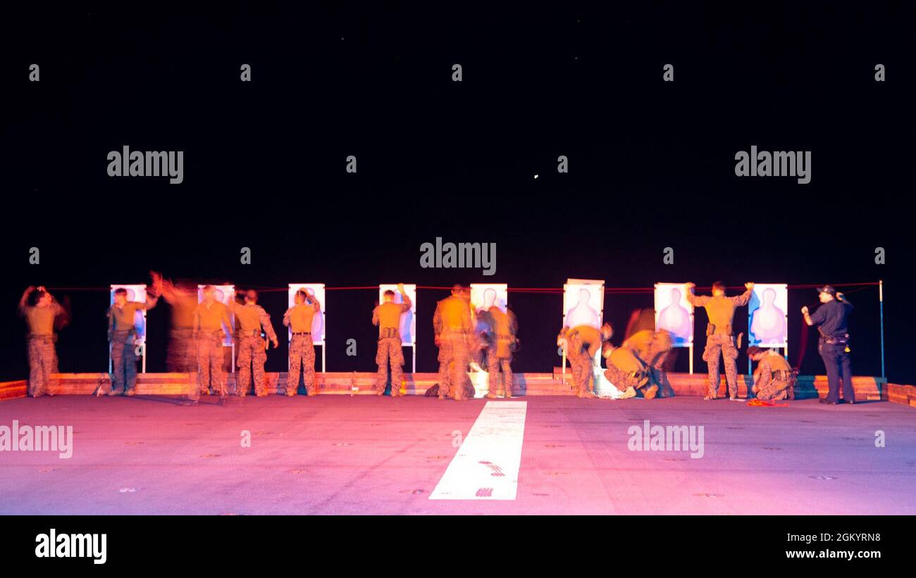 U.S. Marines with Force Reconnaissance Platoon, 31st Marine ...