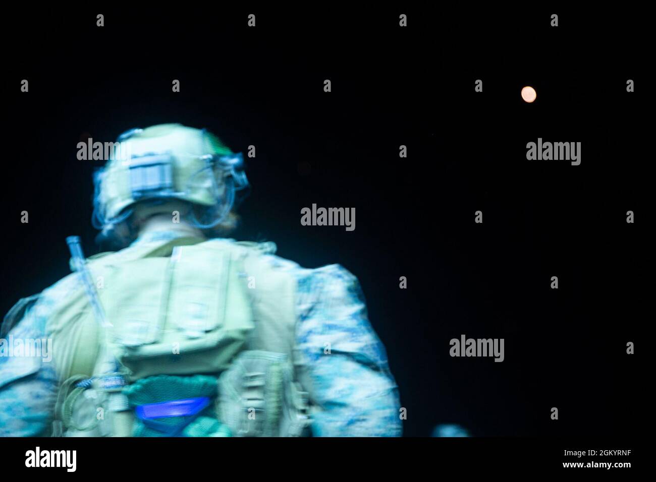 A U.S. Marine with Force Reconnaissance Platoon, 31st Marine ...